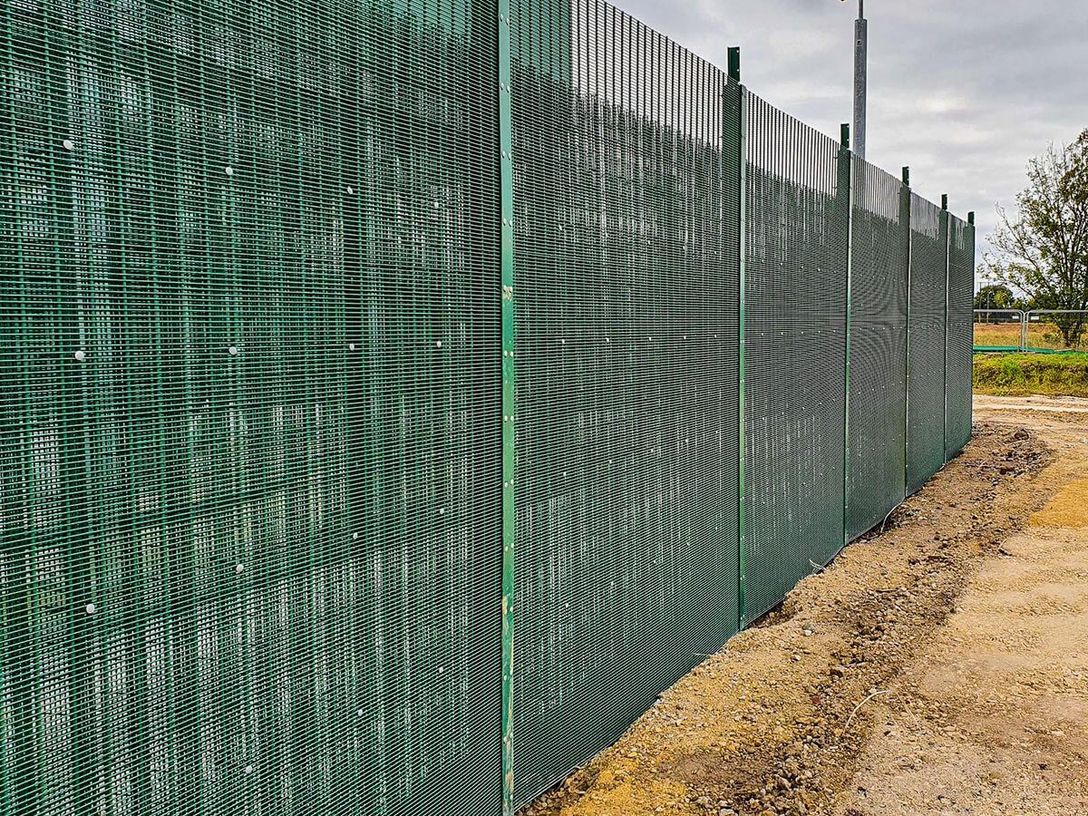 Corrusec SR3 - high security corrugated mesh fencing | Zaun | ESI ...