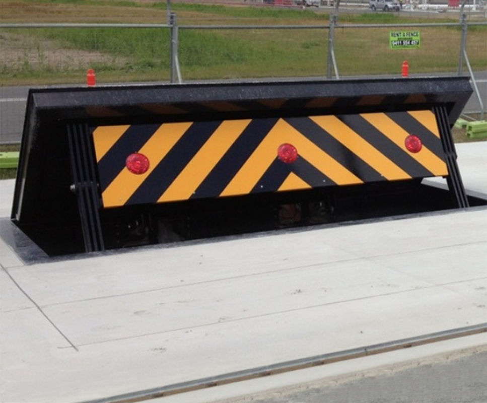 Avon Wedge II HVM road blocker (PAS 68 and IWA 14-1) | Images