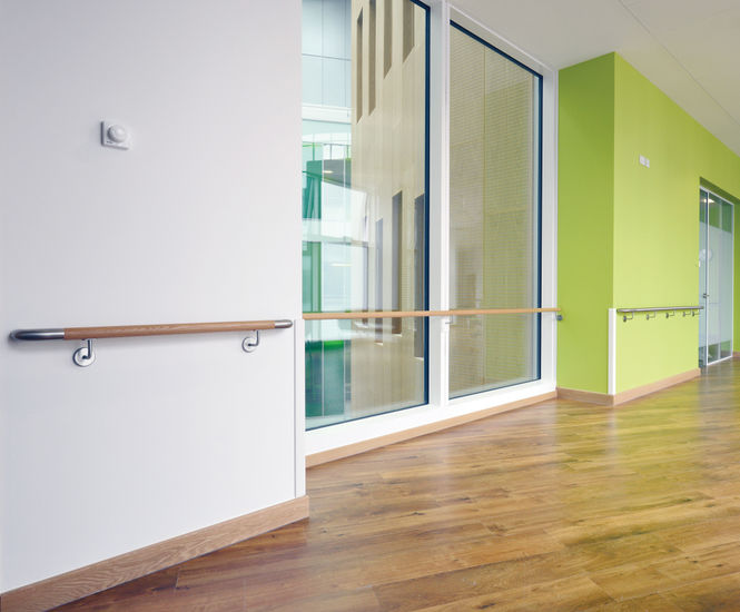 CS Acrovyn® handrails | Construction Specialties