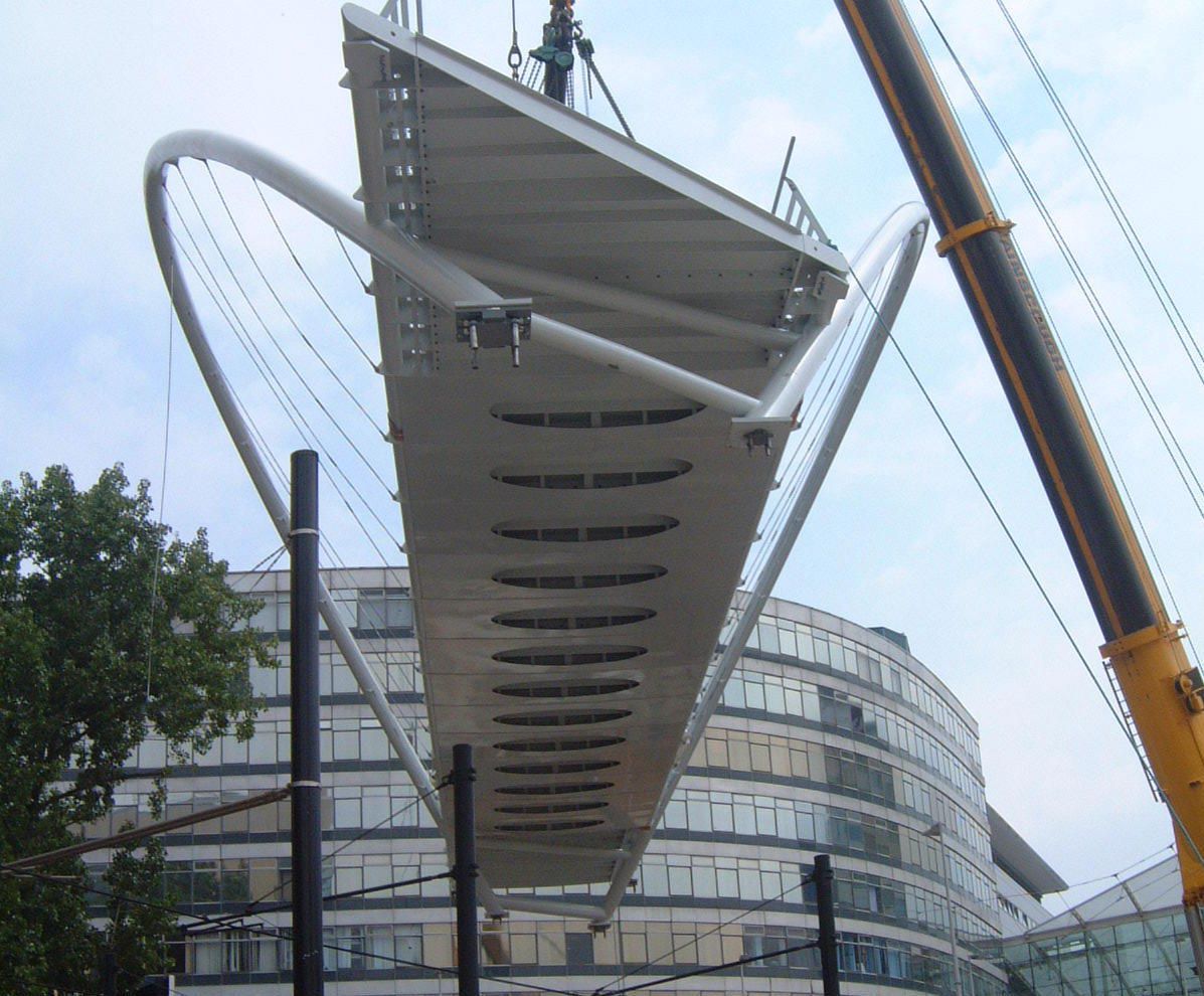 Bespoke butterfly arch bridge, Manchester Piccadilly | CTS Bridges ...