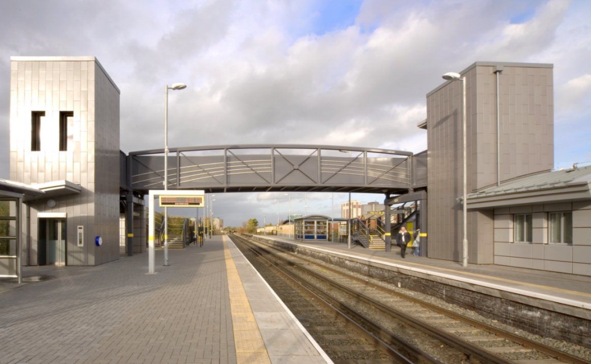 Steel truss bridge at Bootle Oriel Road railway station | Images