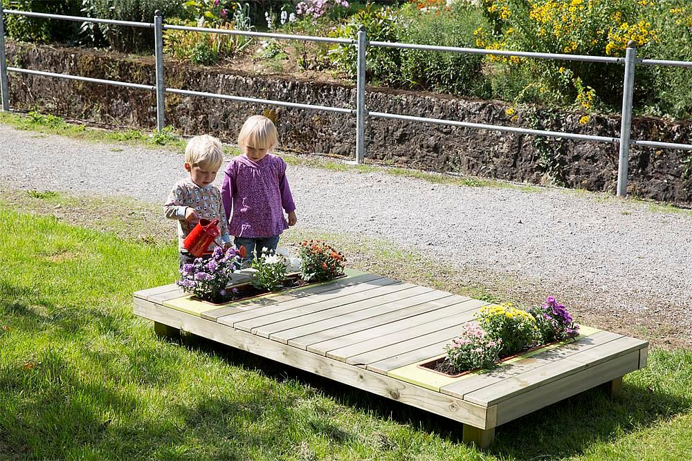 Playo Galium planting podium | Images