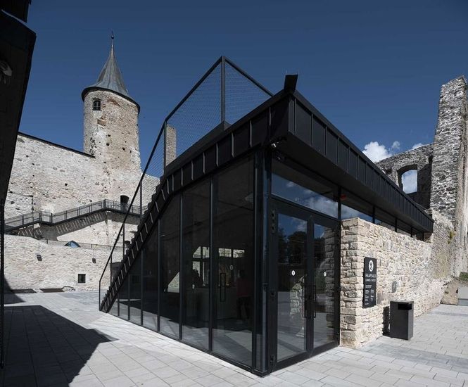 Titanium zinc cladding enhances castle entrance pavilion | RHEINZINK