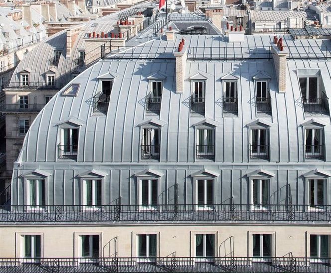 Zinc roof cladding for iconic Hotel Regina, Paris | RHEINZINK