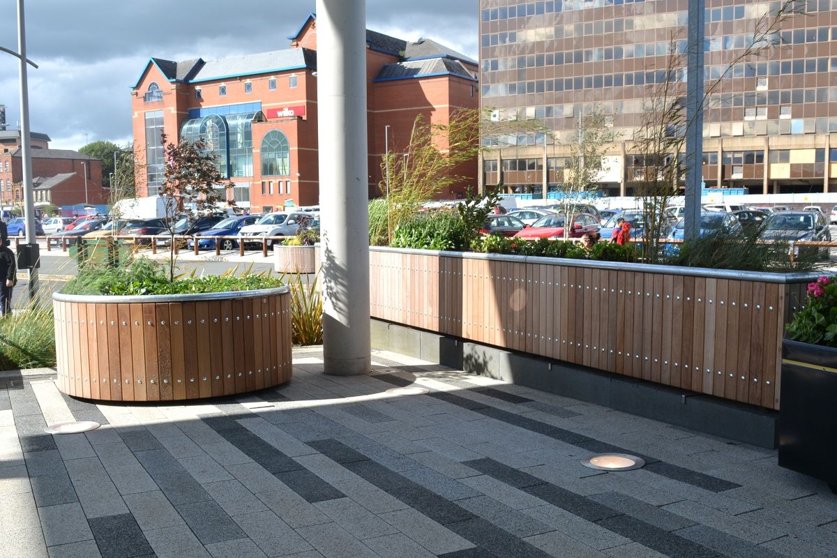 Castleton timber planters - Rochdale town centre | Street Design | ESI ...