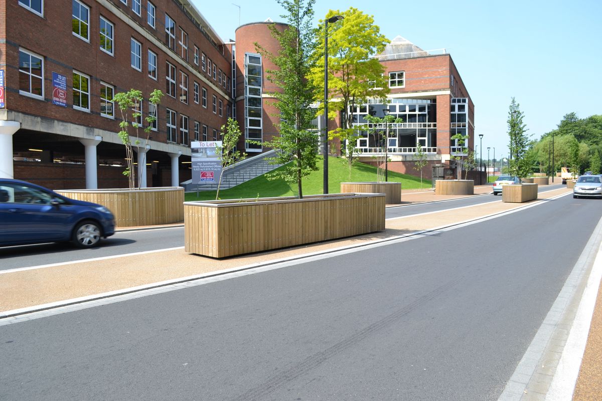 Images for Castleton rectangular planter timber with steel capping