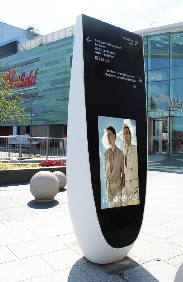 Digital wayfinding displays for Smart City schemes | Trueform | ESI ...