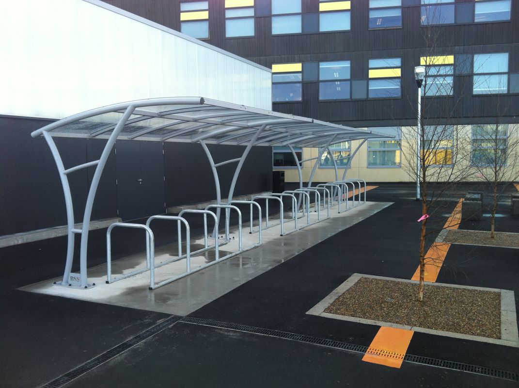 External furniture - Shafton Advanced Learning Centre | Images