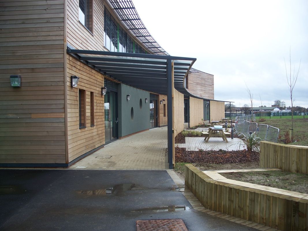 Covered walkways, Columbus school and college | Images
