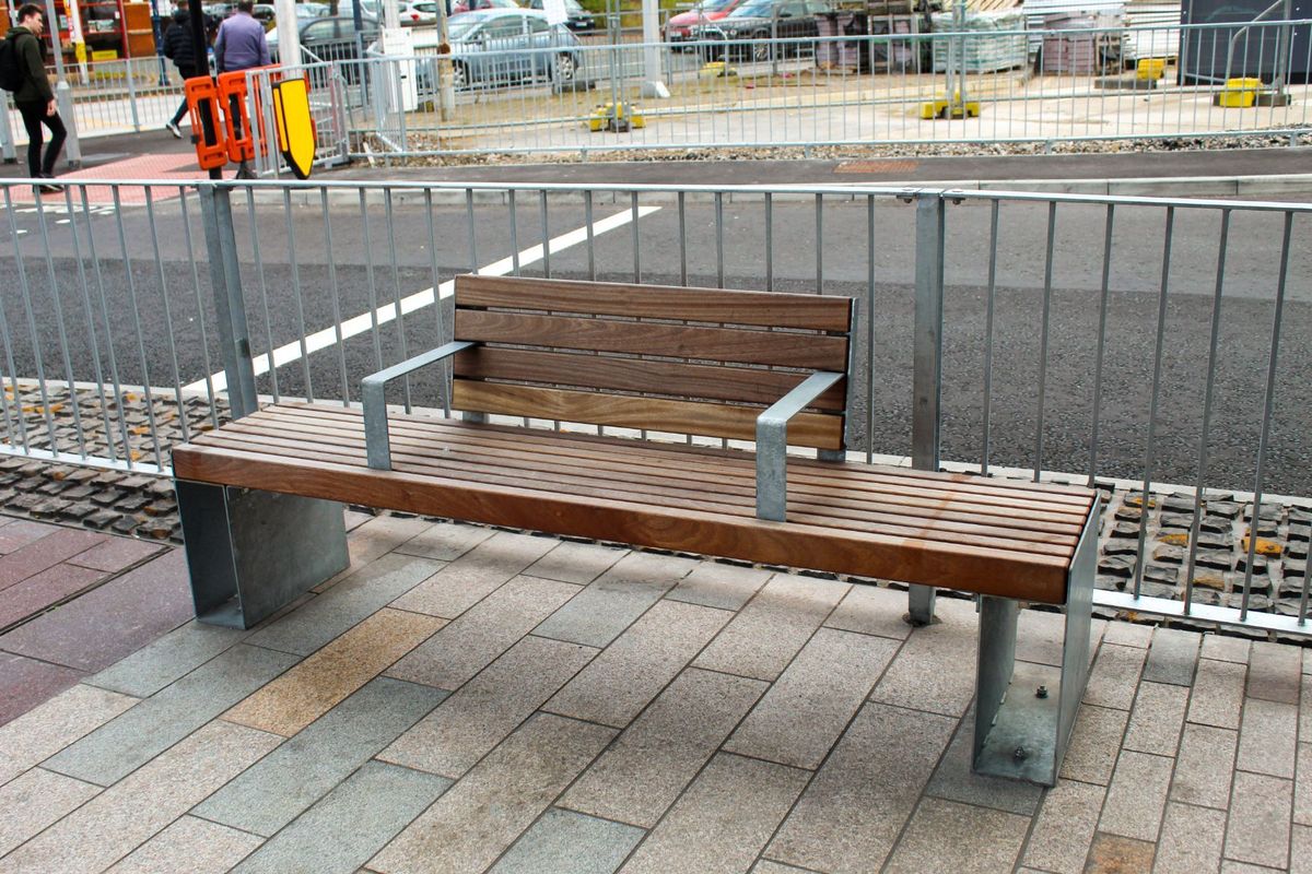 Images for DDA compliant seating for Ashton Transport Interchange