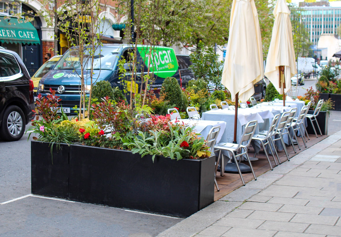 Steel planter barriers for Elizabeth Street, Belgravia | Images