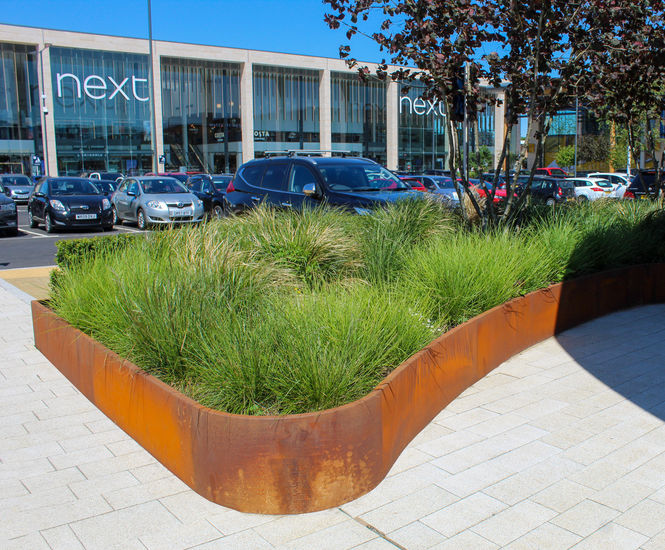 Inspira Form curved corten steel retaining wall planter | Bailey Street ...