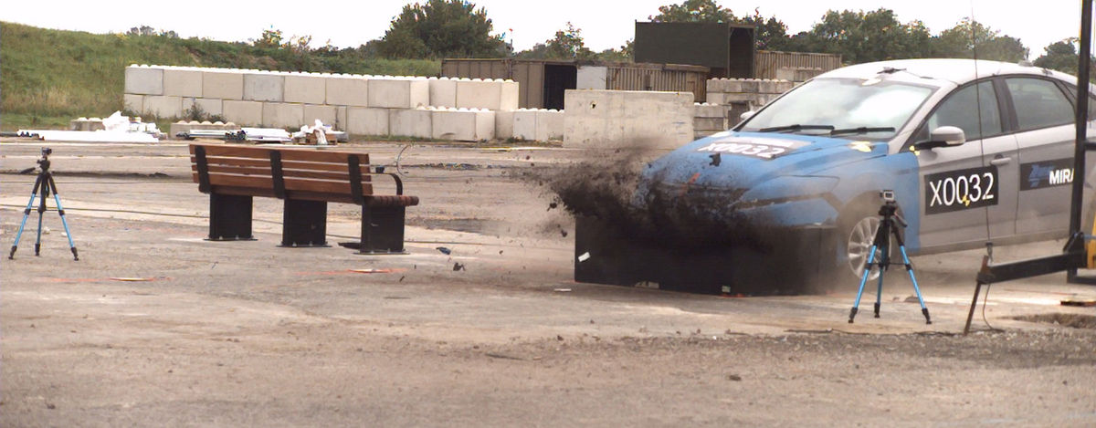 Inspira Protect - hostile vehicle mitigation planter | Images