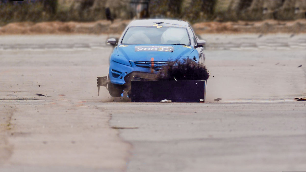 Inspira Protect - hostile vehicle mitigation planter | Images