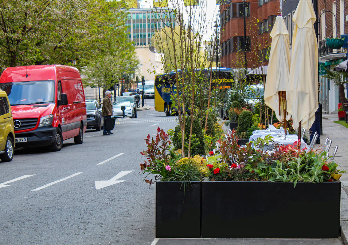 Steel planter barriers for Elizabeth Street, Belgravia | Images