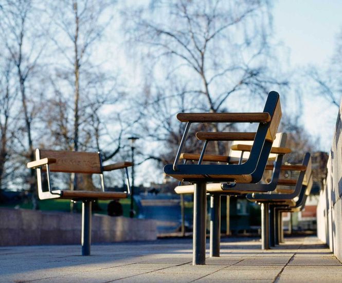 APRIL chair | Vestre Ltd