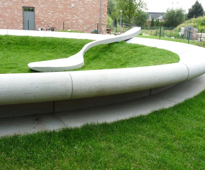 Custom 'Plate & Spoon' bench – Bruges (B) | URBASTYLE®