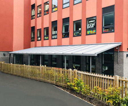 Simplicity 35 aluminium canopy shelter with polycarbonate roof | Zenith ...