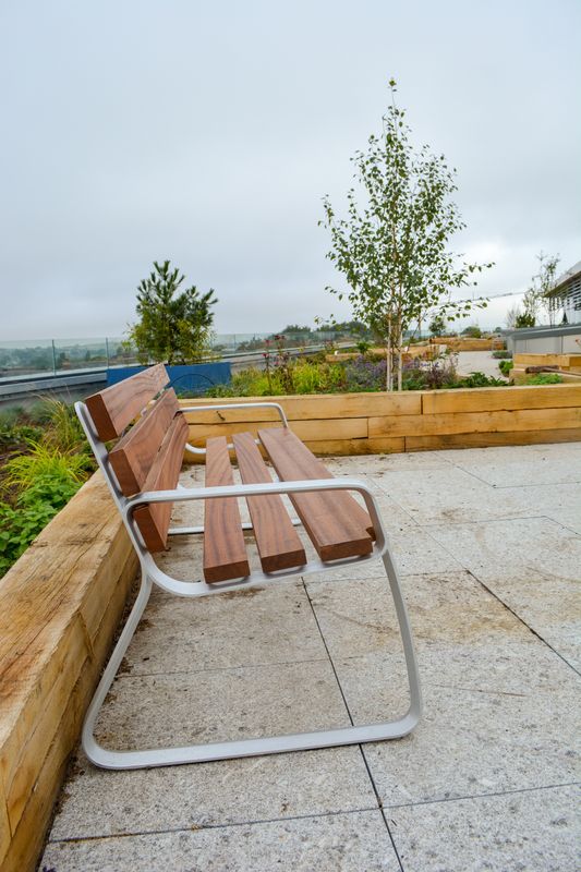 Outdoor furniture for university library's roof terrace | Images