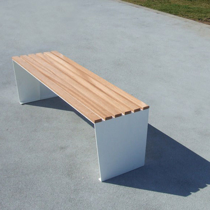 Marilyn Bench By LAB23 | Images