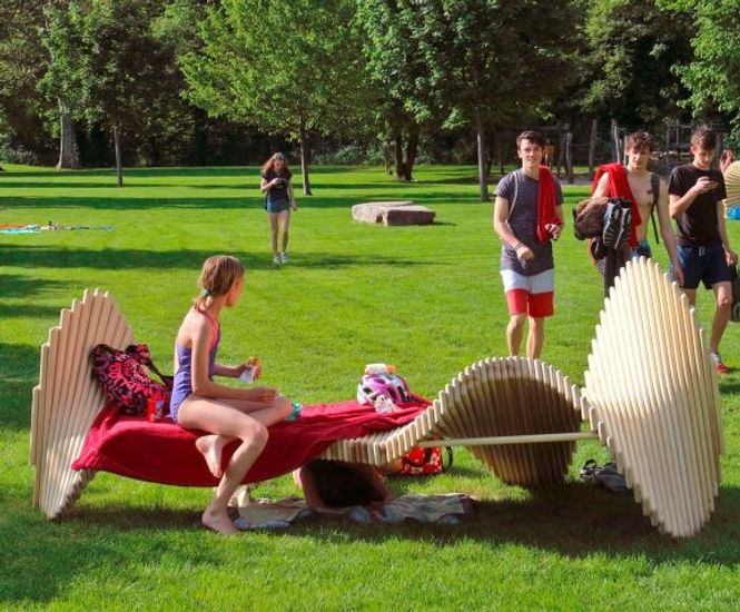 family playsculpture® bench by moveart | All Urban
