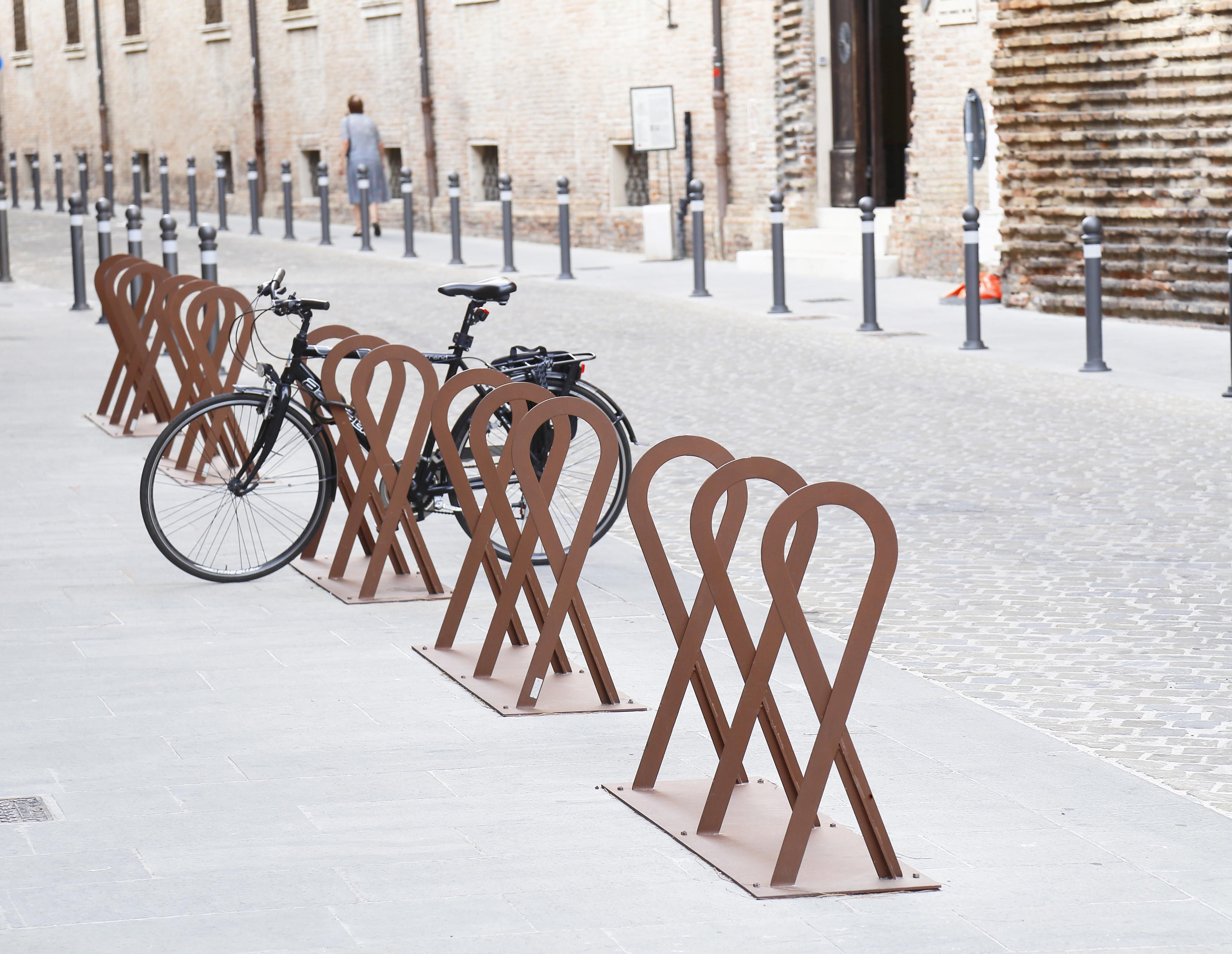 Round B Cycle Rack By LAB23 All Urban