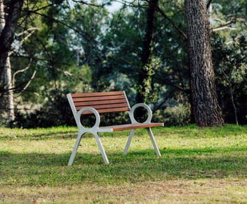 Outdoor benches | EXTERNAL WORKS
