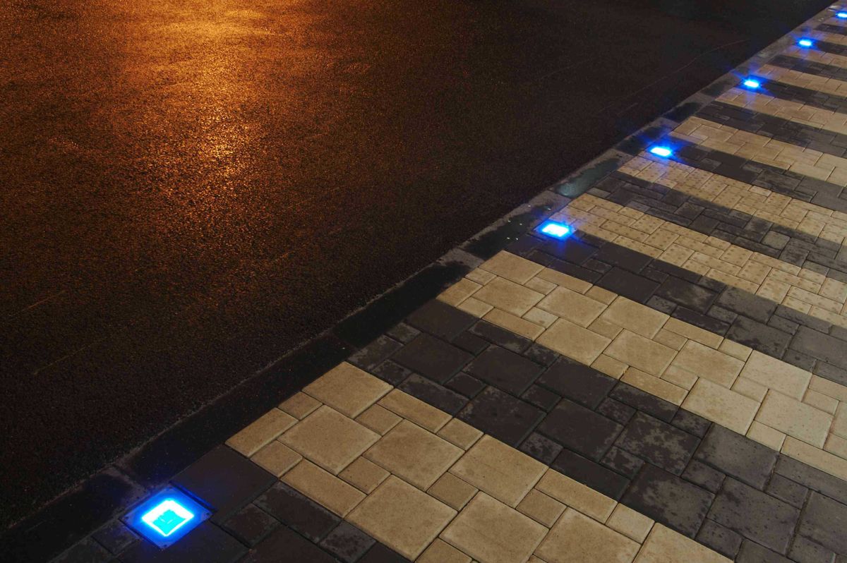 Pyramide recessed marker light by LEC Lyon | Images