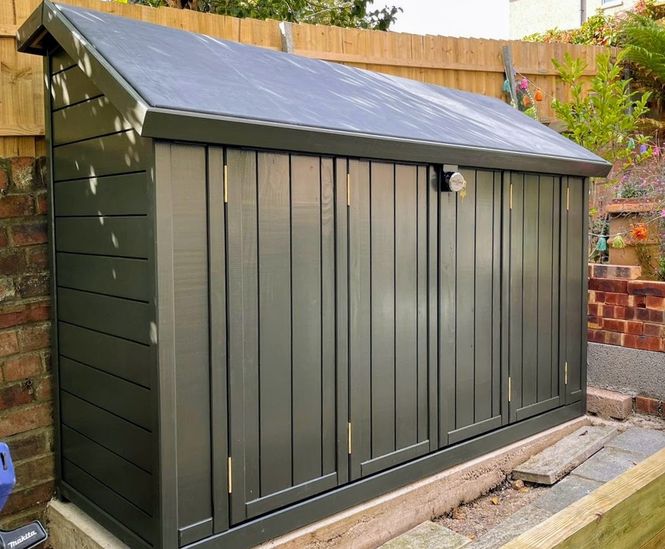 Spokeshed 3 solid timber bike shed | The Bike Shed Company