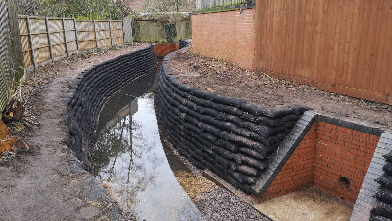 Rootlok vegetated wall system | GeoGrow | ESI External Works