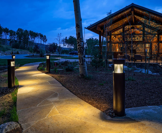 Inula illuminated bollard | Selux UK