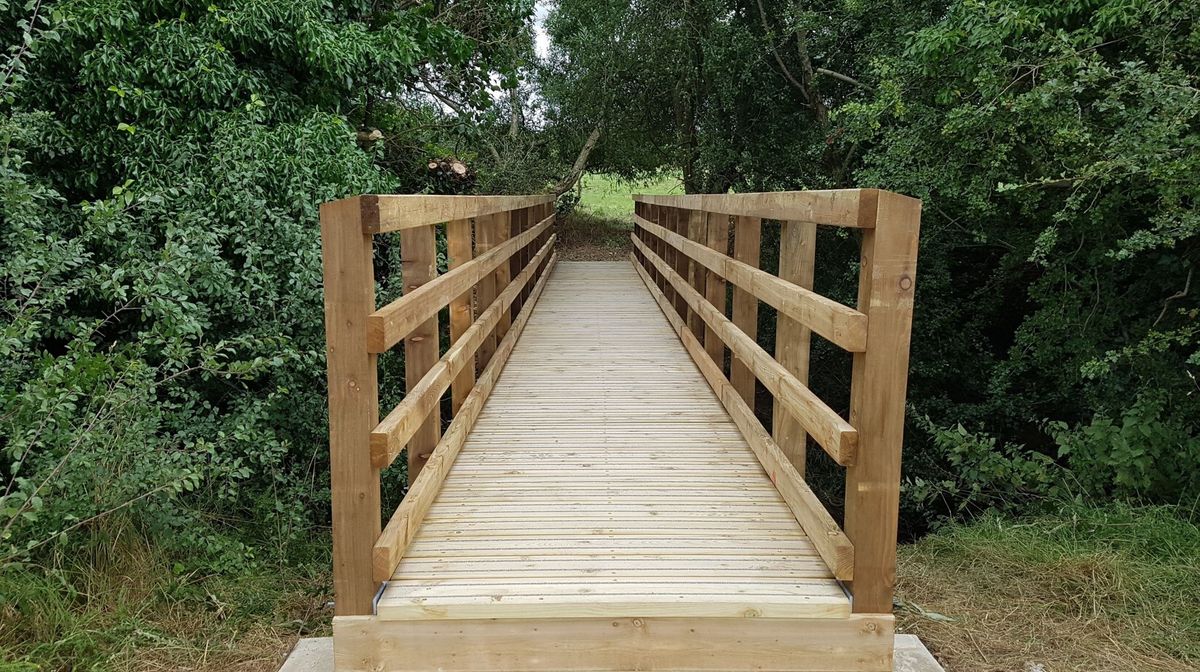 Timber pedestrian, bridle and cycle kit form bridges | Bison Bridges ...
