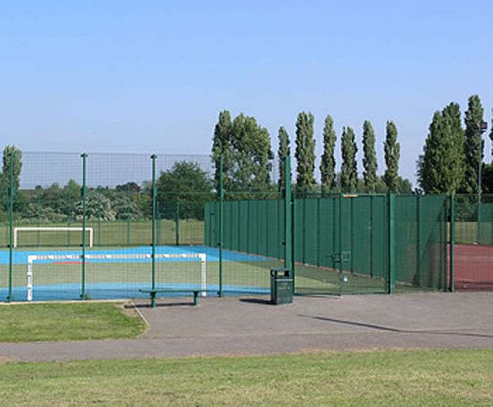 MUGA fencing | Images