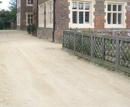 CEDEC® Gold quartzite footpath gravel | CED Stone Group | ESI External ...