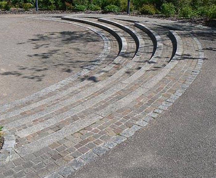 Images for Red granite cropped setts