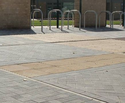 British Standard Tactile flag paving | Holcim