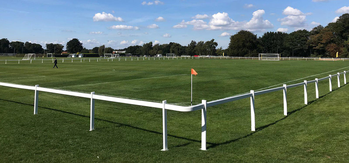 Duralock PVC-u spectator railings | Images