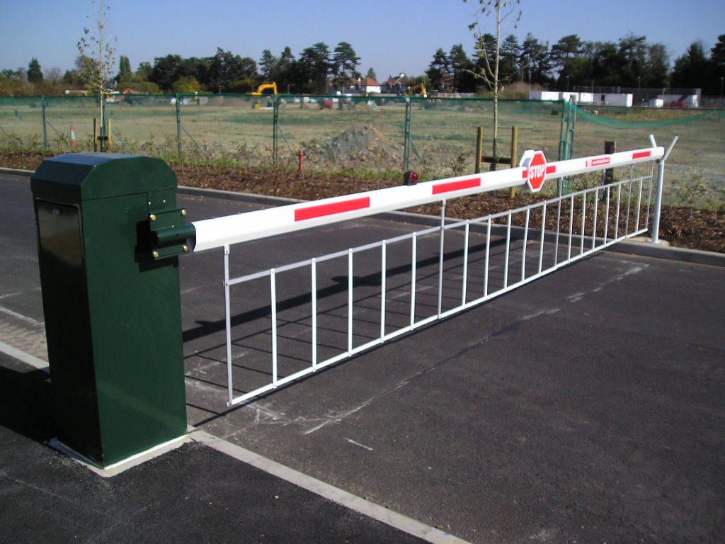 Images for FB automatic drop arm barrier (up to 9m span)