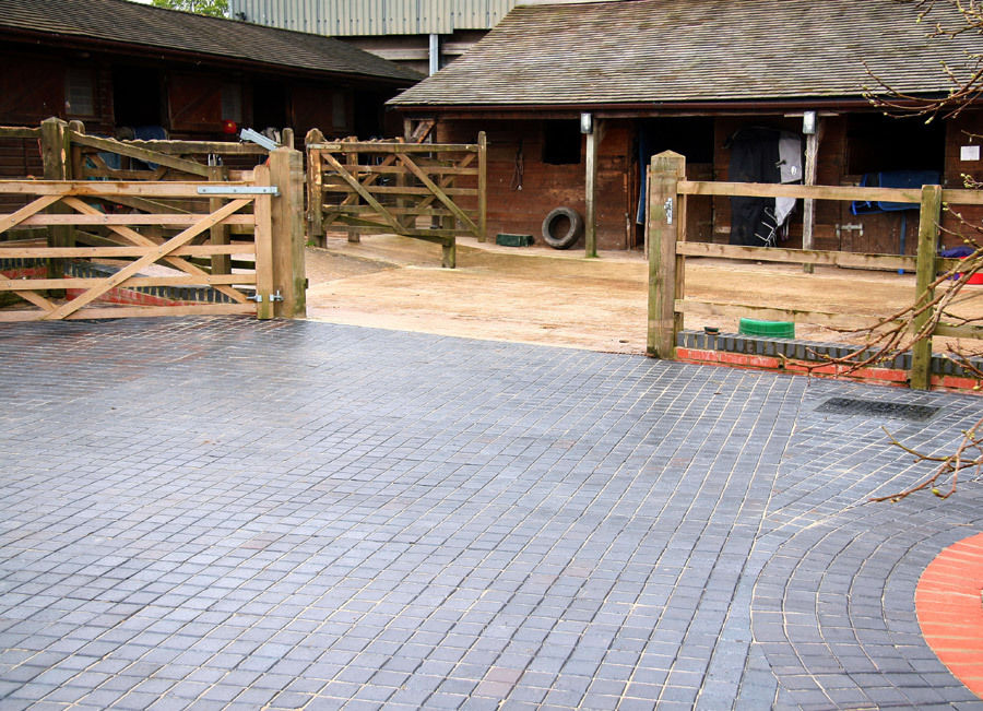 Images for Victorian-style patterned stable pavers
