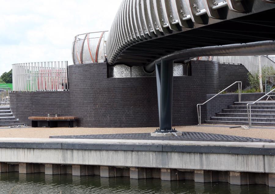 Deterrent clay pavers | Images