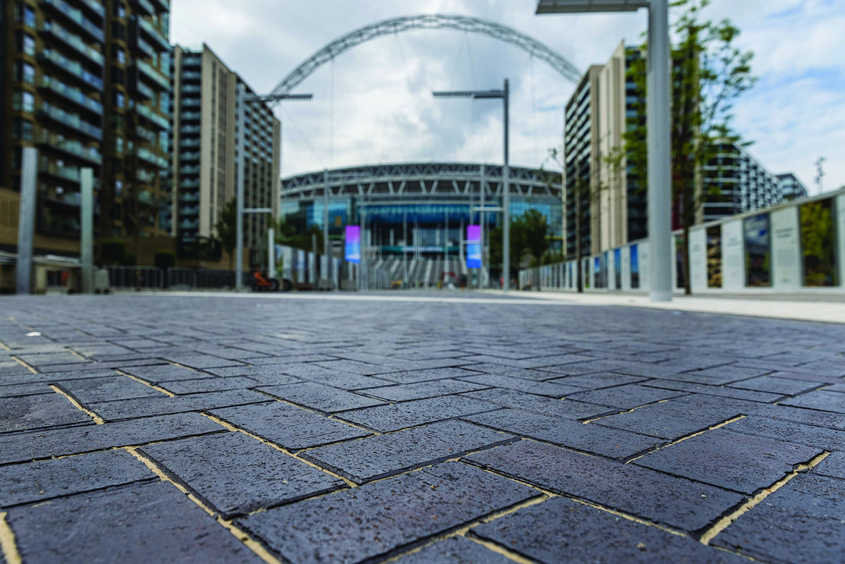 Images for Staffordshire Blue Classic square and chamfered clay pavers
