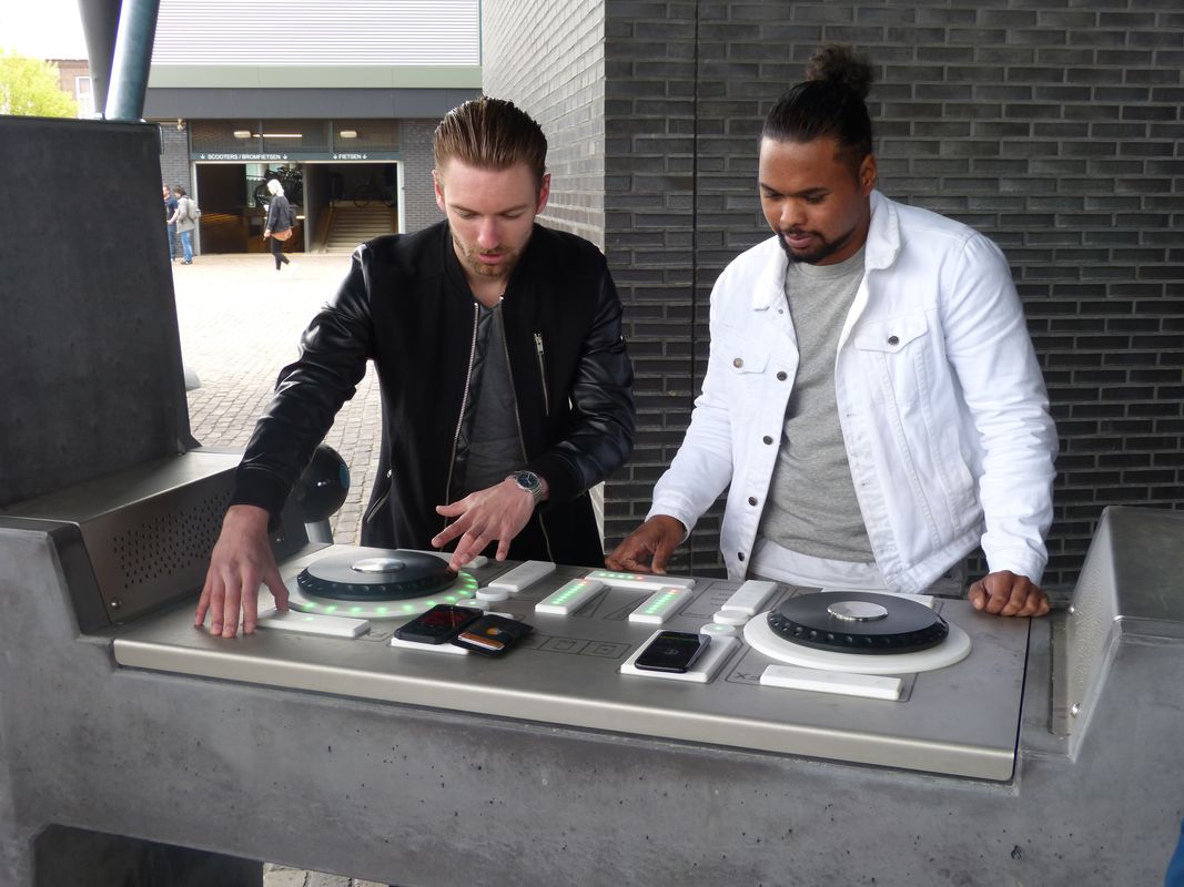 Images for Yalp Fono DJ