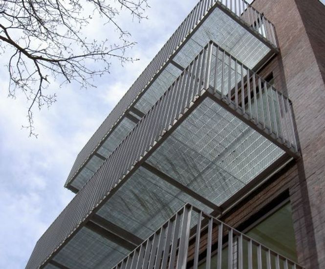 Steel gratings create balcony floors for London flats | Elefant Gratings