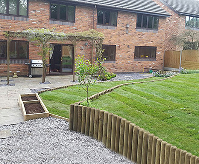 UniLog timber retaining walls for private garden | M&M Timber