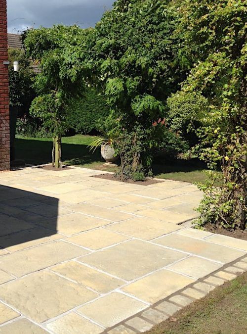 Oxford Courtyard flagstone paving | Westminster Stone | ESI External Works
