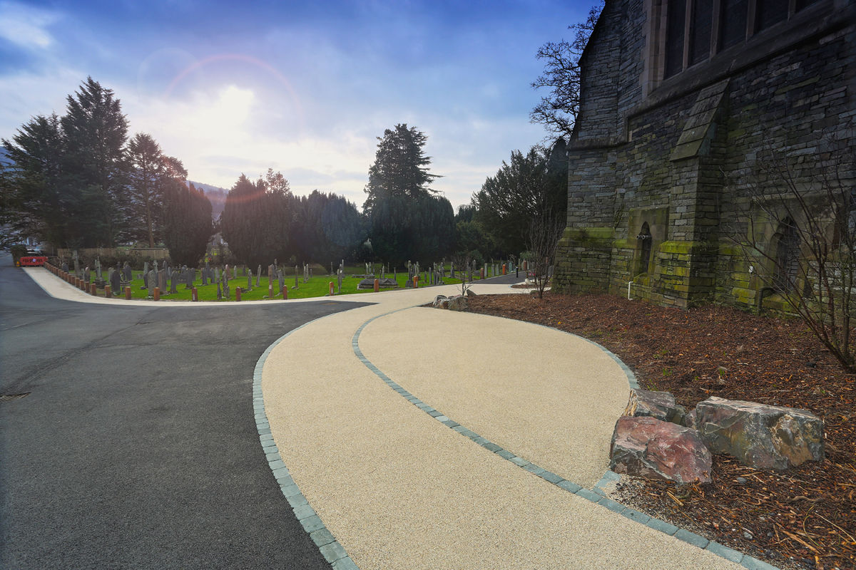 Bonded gravel surfacing | DCM Surfaces | ESI External Works