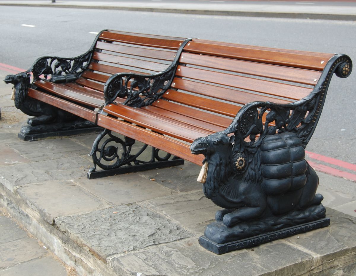 Restoration of Camel Benches, Embankment, London | Branson Leisure ...