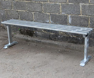 Outdoor benches | EXTERNAL WORKS