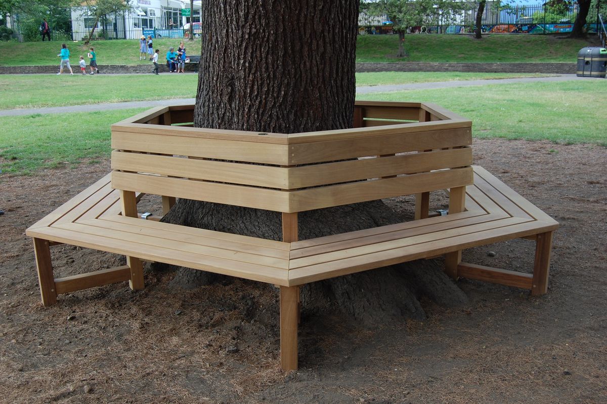 Hardwood tree seats | Images