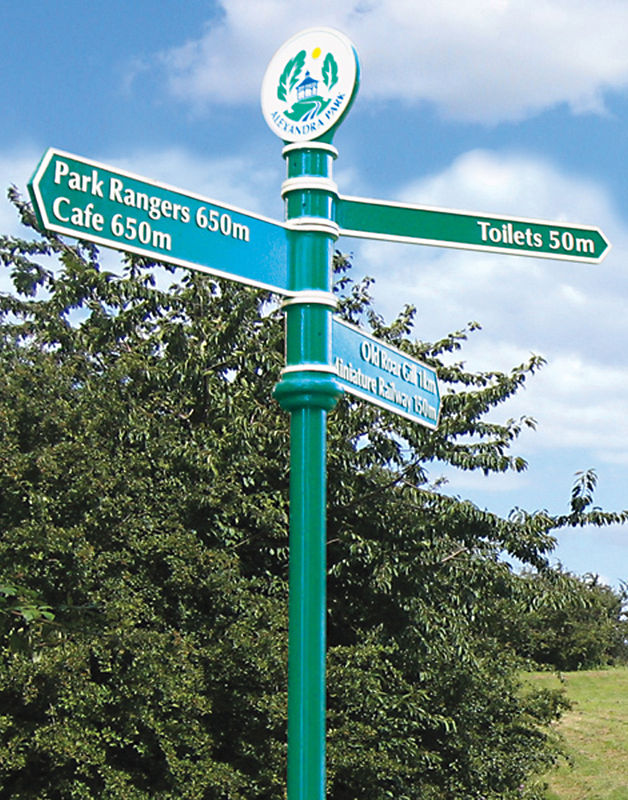Traditional fingerposts | Images